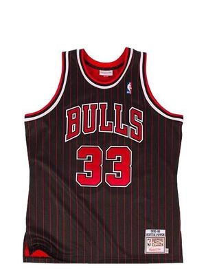 Mitchell & Ness Chicago Bulls Scottie Pippen 1995-96 Jersey - Default Colorway