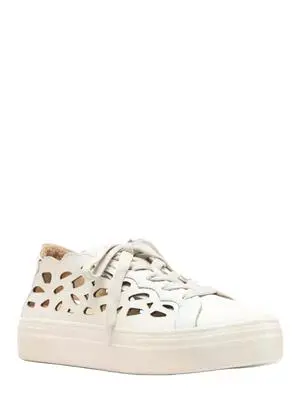 SERGIO MORETTI FIRENZE Cut-out Scalloped Sneakers - Neutrals