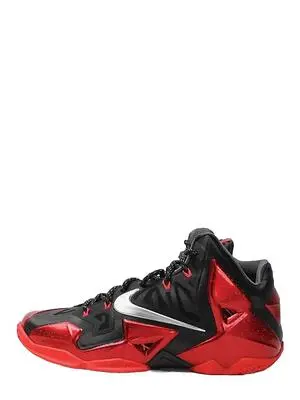 Nike Lebron 11 Xdr "heat Away" Sneakers - Black