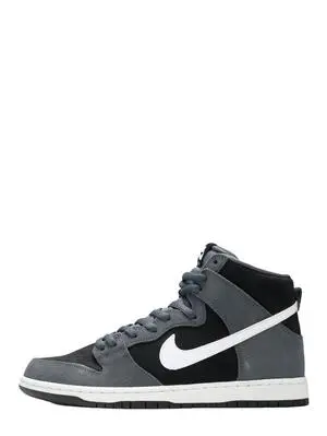 Nike Dunk High Pro Sneakers - Grey