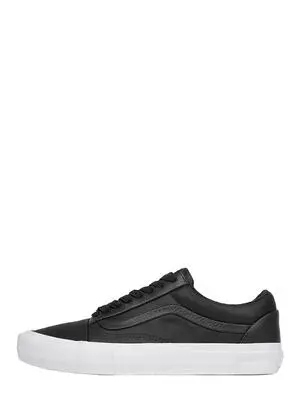 VANS Old Skool Stitch And Turn Sneakers - Black