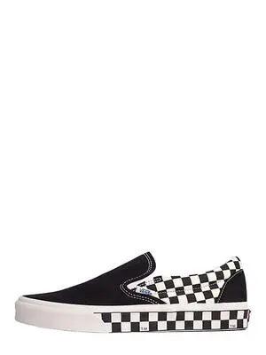 VANS Classic Slip-on Sidewall Check Sneakers - Black