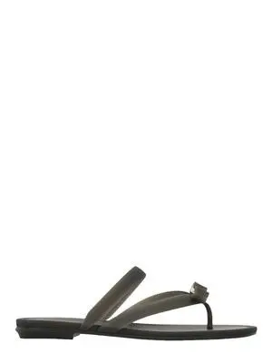 FERRAGAMO Thong Sandals With Vara Bow Detailing - Black
