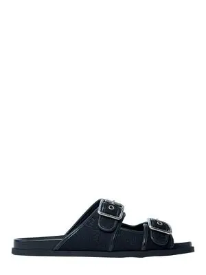 Gucci Gg Motif Slide Sandals With Buckle Fastening - Black