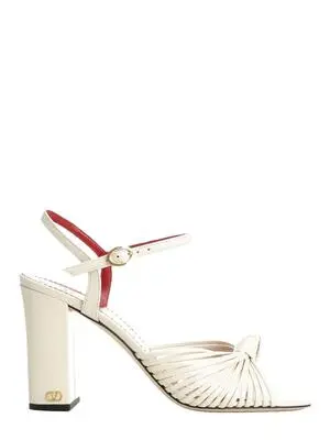 Valentino Garavani Annet Sandal In Goatskin - White