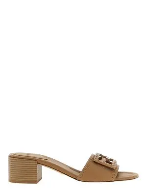 Fendi Baguette Leather Slides With Ff Logo - Cream