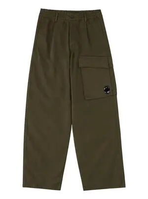 C.P. COMPANY Cargo Pants With Logo Patch - Green