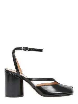 MAISON MARGIELA MAISON MARGIELA Tabi Leather Pumps With Buckle-Fastening Ankle Strap