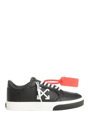 Off-White Vulcanized Low Top Sneakers - Black