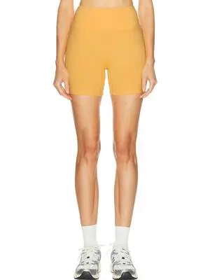 Year Of Ours Stretch Sculpt Short - Mango