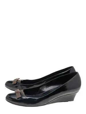 Fendi Patent Calf Leather Bow Wedge Pumps - Black