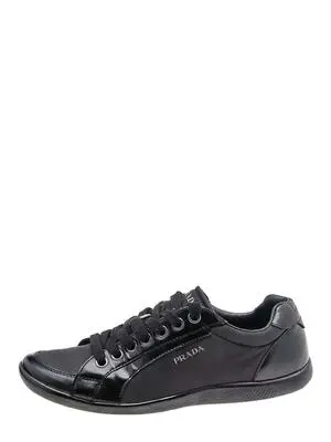 Prada Leather Low-top Sneakers - Black