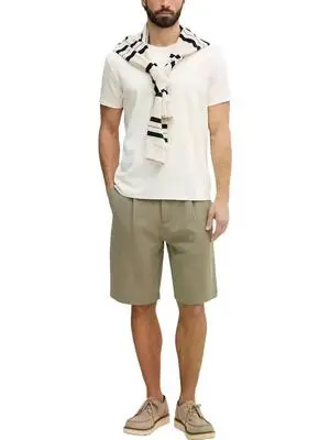 GUESS Logo-embossed T-shirt