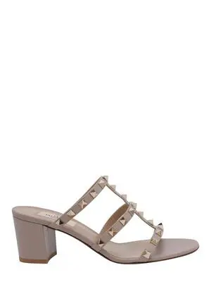 Valentino Garavani VALENTINO GARAVANI Rockstud Pump Sandals Cream