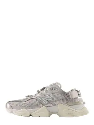 NEW BALANCE 9060sv1 Sneakers - Silver Metallic/sea Salt