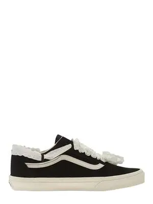 VANS Old Skool Sneakers With Ruffle Detailing - Black