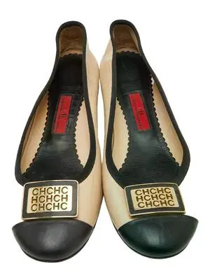 Carolina Herrera Logo Cap-toe Flat Pumps - Neutrals