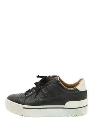 Hermès Grained Leather Lace-up Sneakers With Contrasting Heel - Black