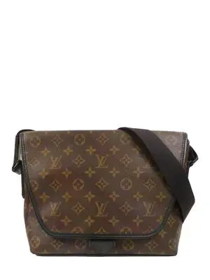 LOUIS VUITTON Monogram Macassar Messenger Bag - Brown