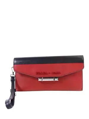 Prada Logo-embossed Leather Clutch Bag - Red