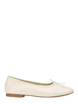 TONY BIANCO Patent Leather Ballet Flats With Bow Detailing - Stone Nappa Patent