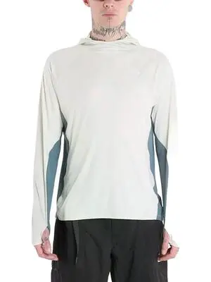 Nike Solar Chase Long-sleeve Performance Top - Neutrals