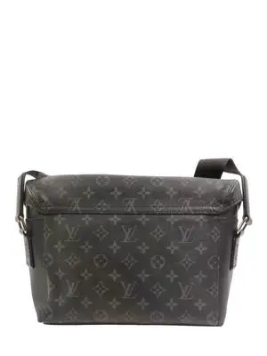 LOUIS VUITTON Monogram Eclipse Voyager Messenger Bag - Black