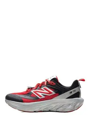 NEW BALANCE X Ganni Sneakers - Red