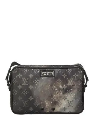 LOUIS VUITTON Galaxy Monogram Alpha Messenger Bag - Black