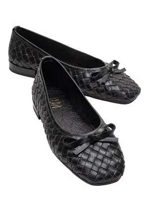 FOREVER & ALWAYS SHOES Garen Woven Leather Ballet Flat - Black