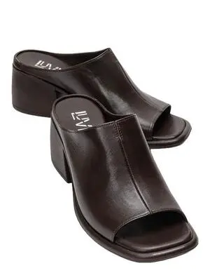 FOREVER & ALWAYS SHOES Sorex Leather Block Heel Sandal - Brown