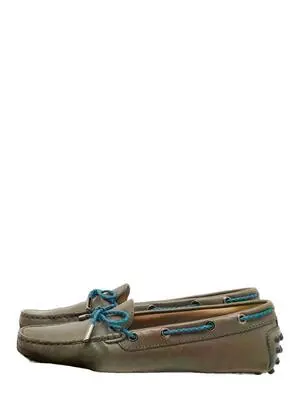 TOD'S Gommino Bow Loafers - Grey
