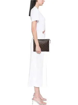 LOUIS VUITTON Monogram Toiletry Pouch 26 Clutch Bag - Brown