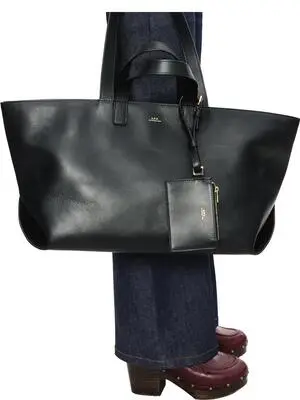 A.P.C. A.P.C. Drummer Leather Shoulder Bag