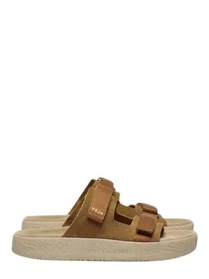 VEJA Arpoador Strap Flat Sandals - Nude