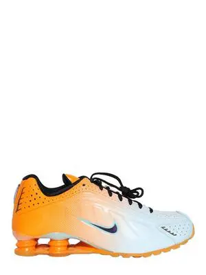 Nike Shox R4 Sneakers - Orange