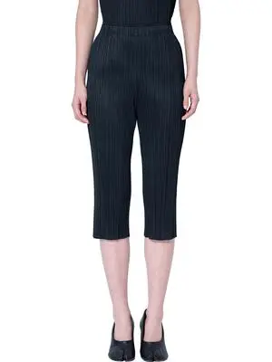 Issey Miyake Mid Rise Pleated Cropped Trousers - Black
