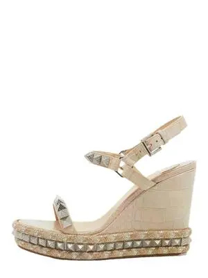 CHRISTIAN LOUBOUTIN Cataclou Wedge Sandals - Neutrals