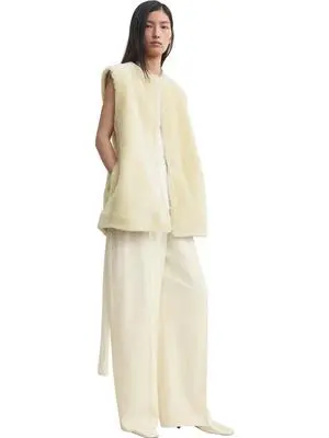 TOTEME Plush Shearling Vest - Ecru
