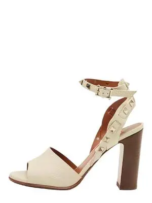 Valentino Garavani Rockstud Ankle-strap Sandals - Neutrals