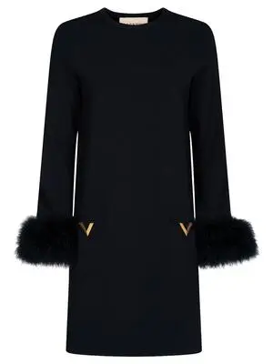 Valentino Garavani V Logo And Feather-detail Knitted Dress - Black