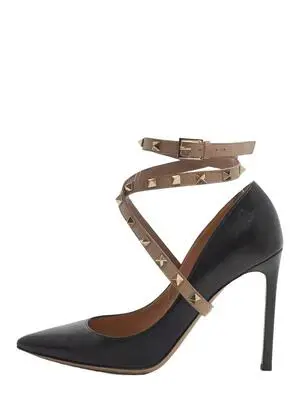 Valentino Garavani Leather Rockstud Pumps - Black