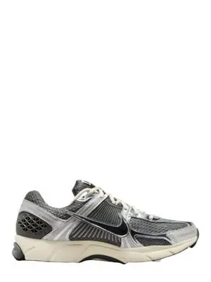 Nike Signature Swoosh Logo Lace-up Sneakers With Chunky Rubber Sole - Grey