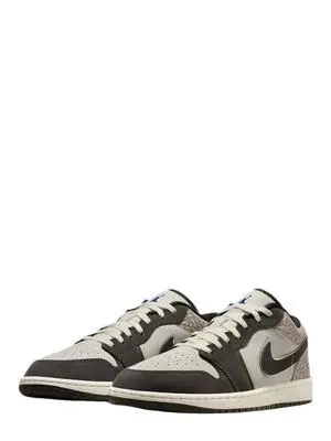 JORDAN Air 1 Low Se Sneakers - Grey