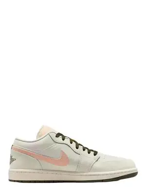 JORDAN 1 Low Sneakers - Neutrals