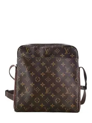 LOUIS VUITTON Trotteur Beaubourg Monogram Canvas Crossbody Bag - Brown