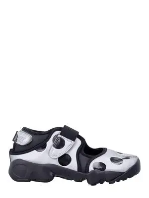 Nike Rift Polka Dot Print Trainers With Cut-out Tabi Toe - Grey