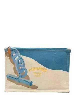 Hermès Toile Escale A La Plage Beach Pouch - Neutrals