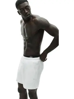 Alo Yoga 7" Linen Jersey Coastal Short - White