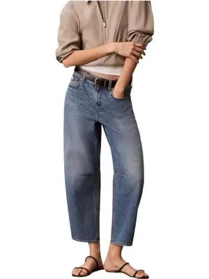 Calvin Klein Cropped Barrel Jeans - Gray